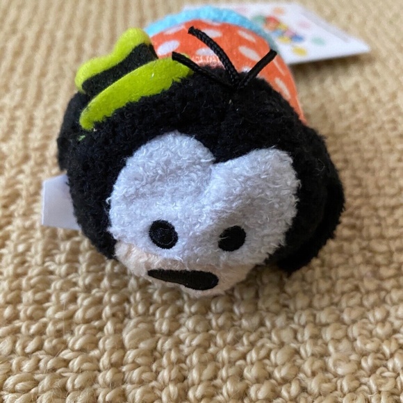 Disney | Toys | Disney Tsum Tsum Goofy Mini Plush | Poshmark
